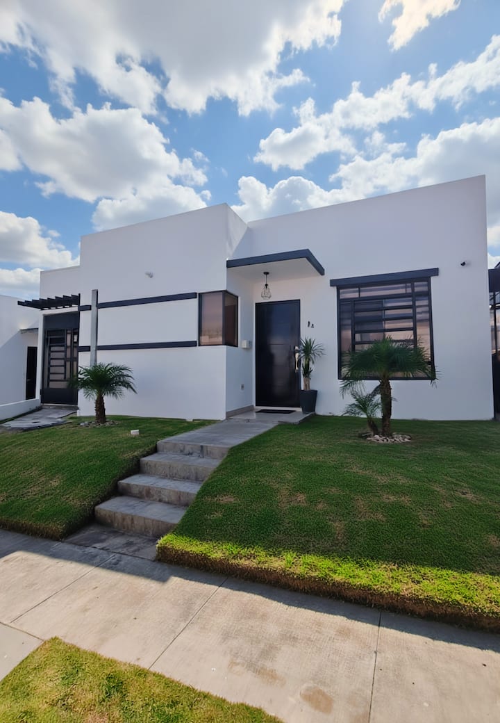 Cozy & Private Home | 24/7 Security - Managua