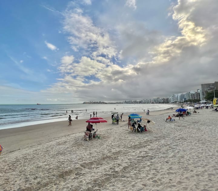 Apto Na Praia Do Morro Com 02 Vagas De Garagem - Espírito Santo