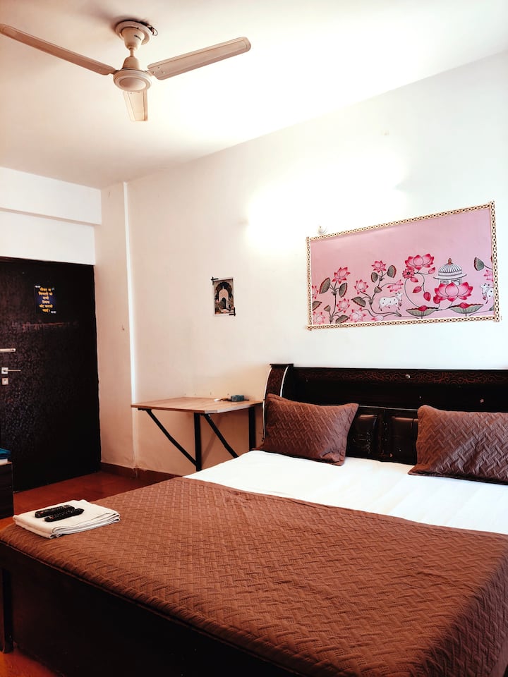 Vrinda Vihar| Studio 1| Couple Friendly | Kitchen - Vrindavan