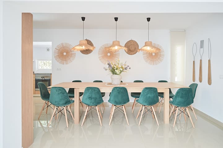 Villa Playa Den Bossa - 6br - Walk To Hi & Ushuaia - Ibiza