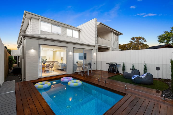 Heated Pool, Rosewood Retreat - Safety Beach