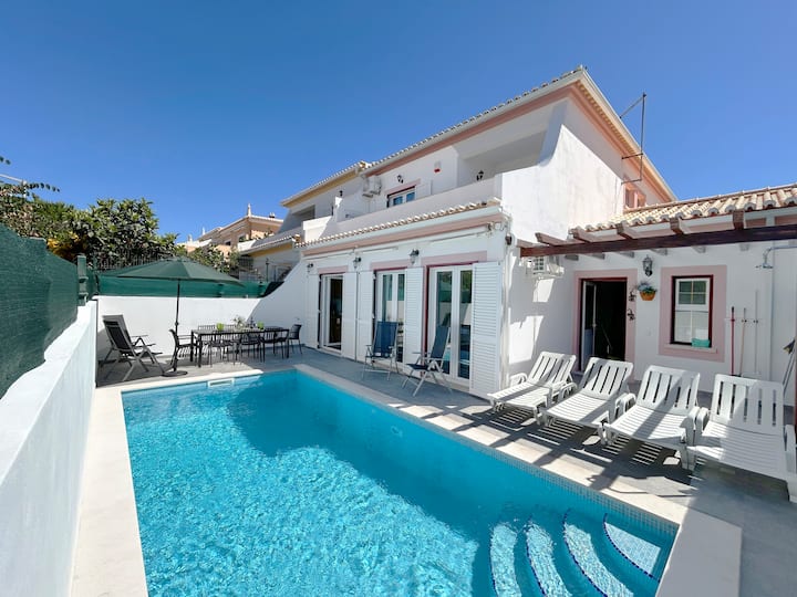 Casa Chandrika Beach Villa Stay - Lagos
