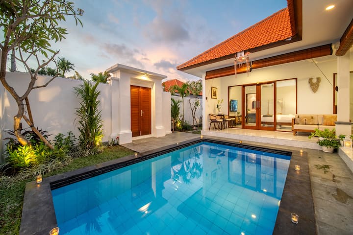 Arts Tamansari Villa 2 Bedroom Private Pool Kuta - 登帕薩