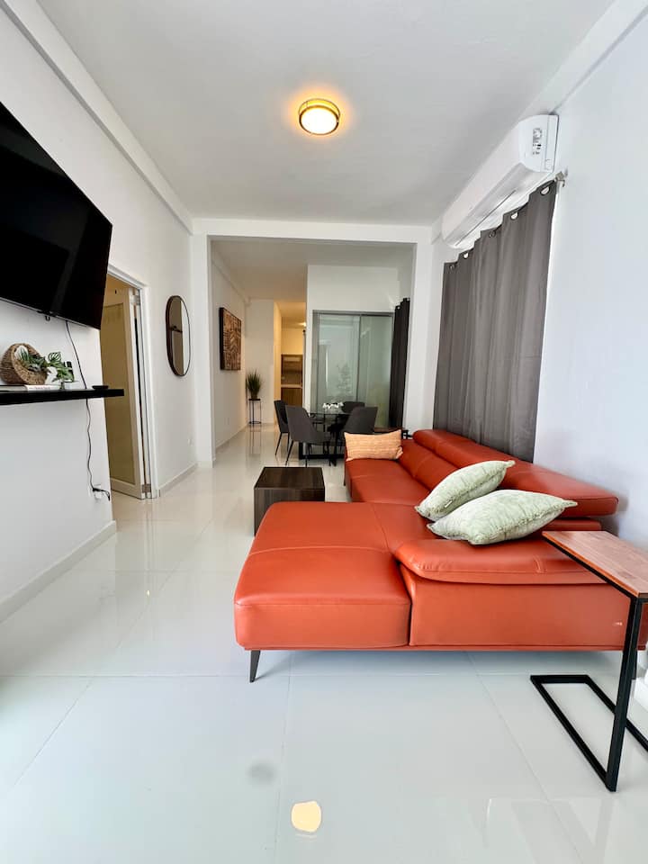 Ground Fl 2br! Walk To Condado, Beach, Calle Loíza - San Juan, Puerto Rico