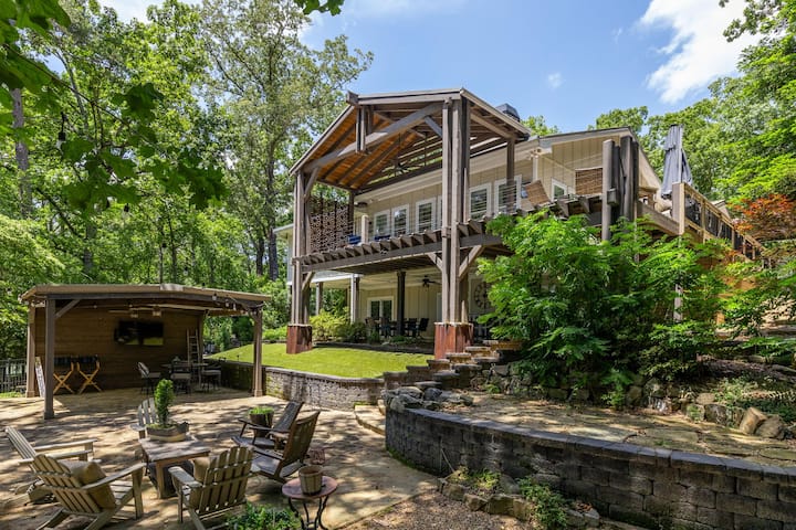 Lake House With Year Round Views - Cartersville, GA