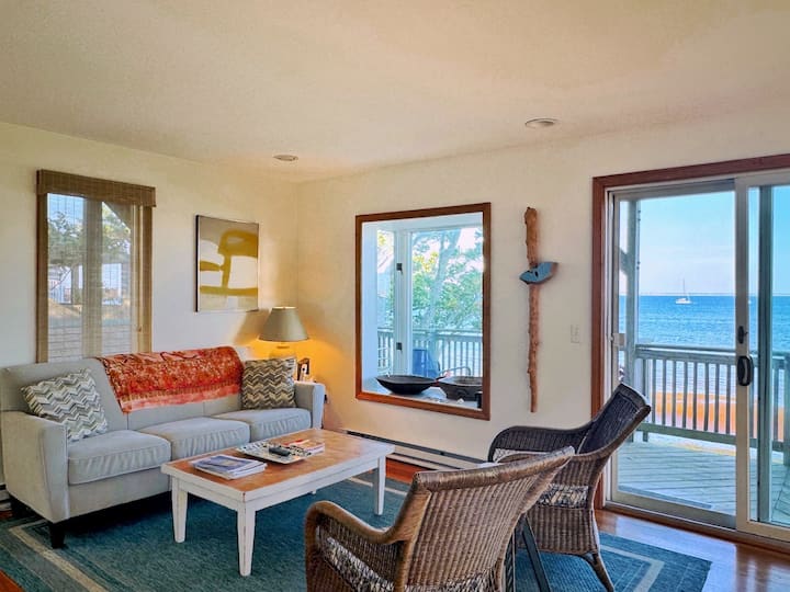 Quiet East End 2 Bedroom/2 Bath Waterfront Condo! - Provincetown, MA