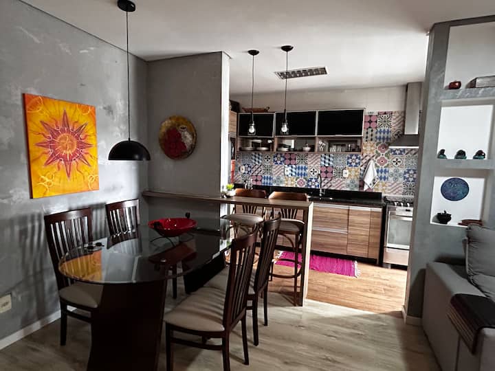 Apartamento Em Capoeiras Com Garagem - Florianópolis
