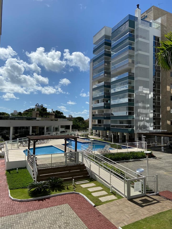 Apartamento Com Piscina Na Praia De Palmas! - Governador Celso Ramos