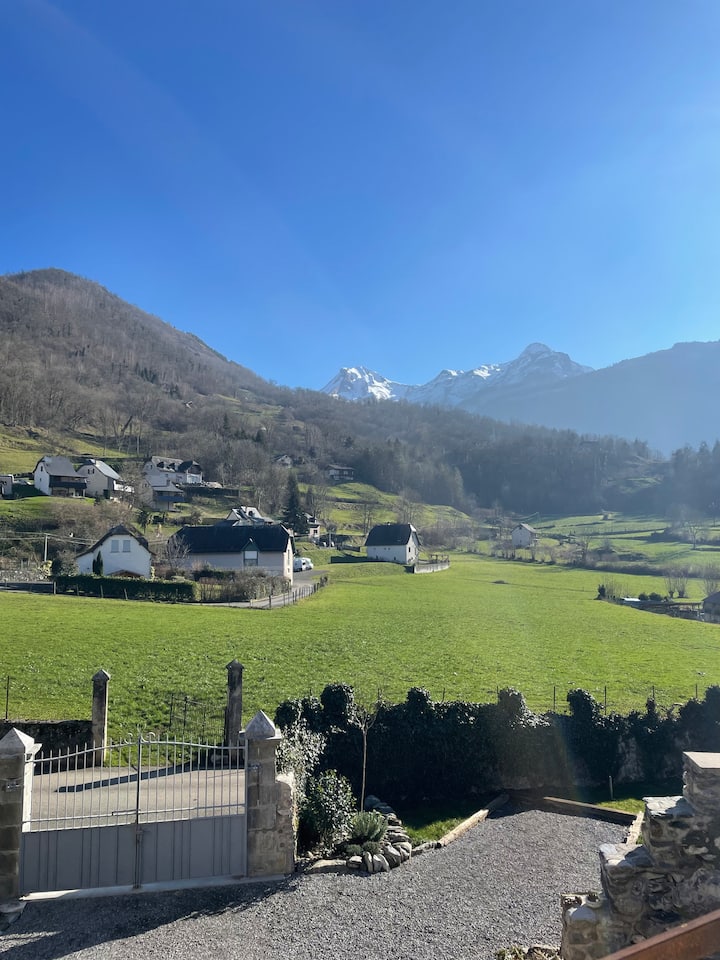 Gîte 3* Béost En Vallée D’ossau Avec Jardin & Spa - Laruns