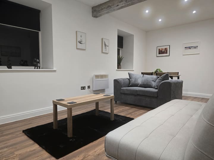 Canalside Period Conversion - 伯恩利