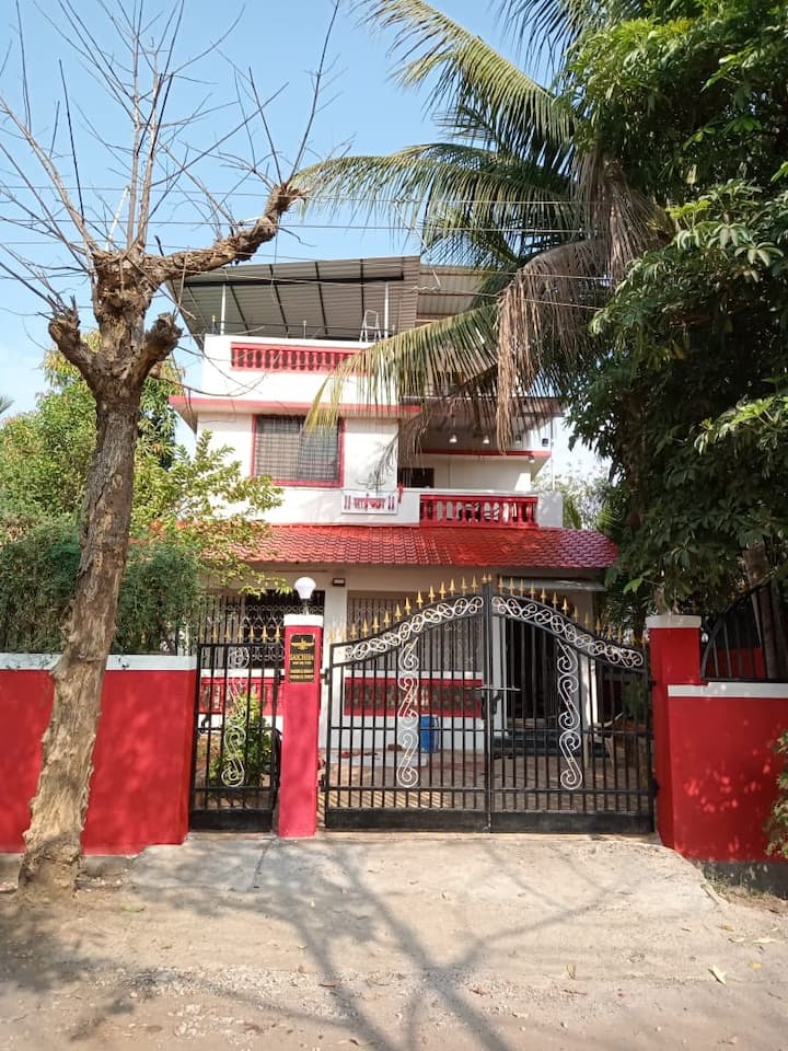 Neral Nrmatheran, Swimming Pool. - Neral