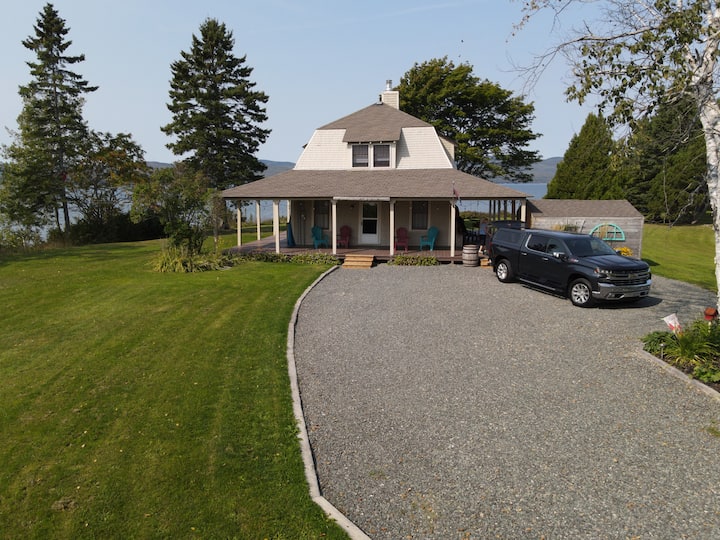 Birch Cove Cottage - Canada