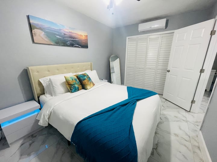 Beautiful And Modern - Riverview, FL