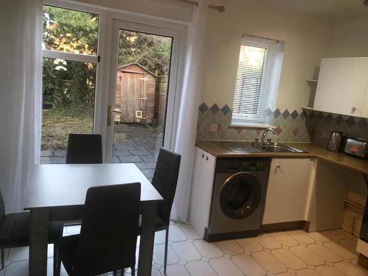 Home In Bradley Stoke - Chepstow