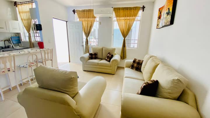 Casa Familiar Con Piscina Privada - Puerto Morelos