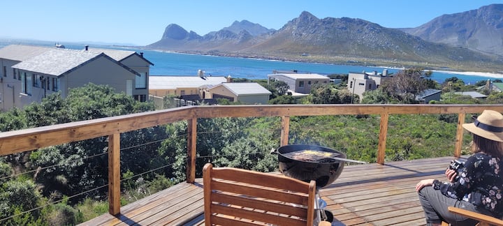 Paradise 'Tween Sea And Mountain - Pringle Bay