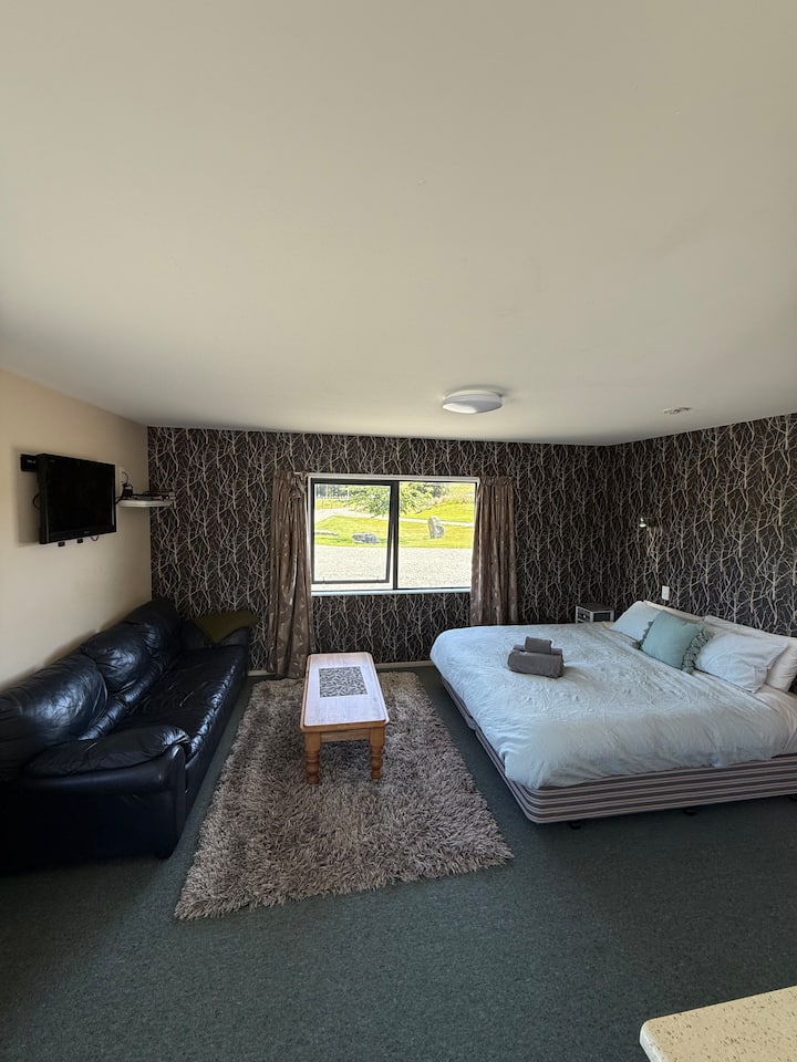 Farm View Unit In Te Anau - Te Anau