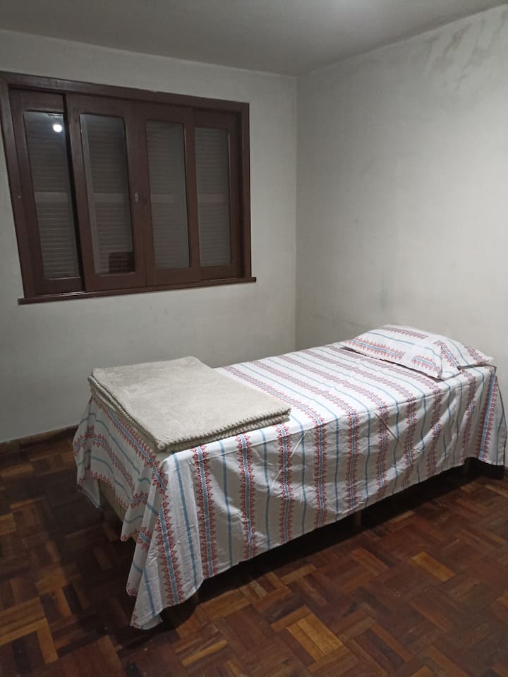 Seu Quarto Dentro De Mia Casa. - Araucária