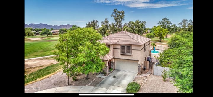 Stylish Arizona Gem W Pool - Sleeps 14 - San Tan Valley, AZ