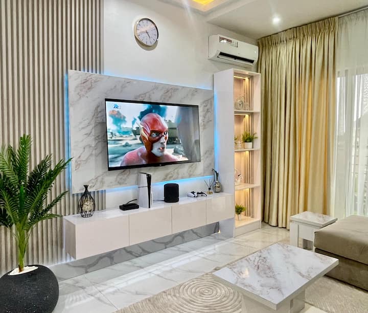 Chic & Modern 2br Apartment In Lekki Phase 1,lagos - Lagos