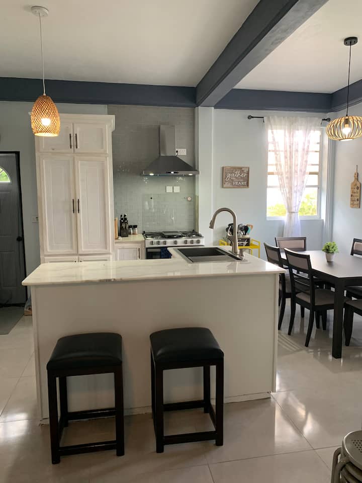 Tex Hill Ocean View Retreat - Dominica