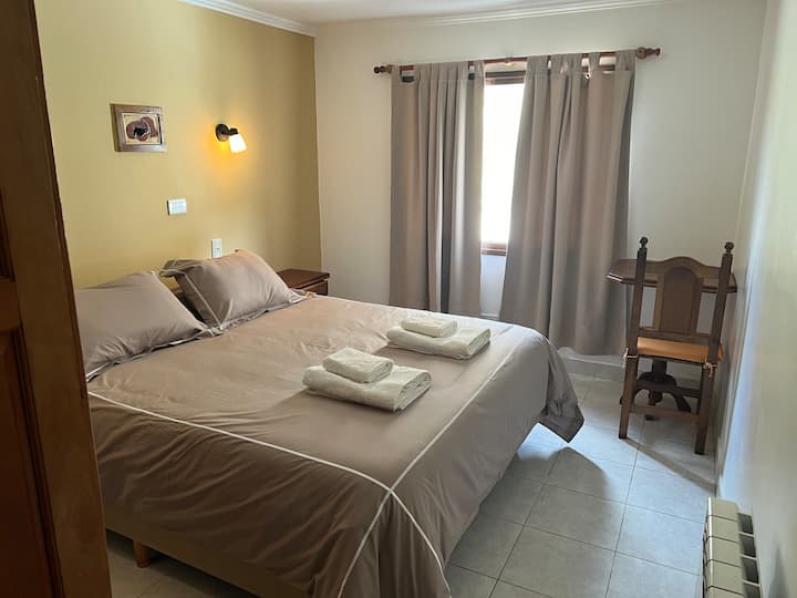 Habitación Privada, Desayuno Y Cocina Compartida - Argentina