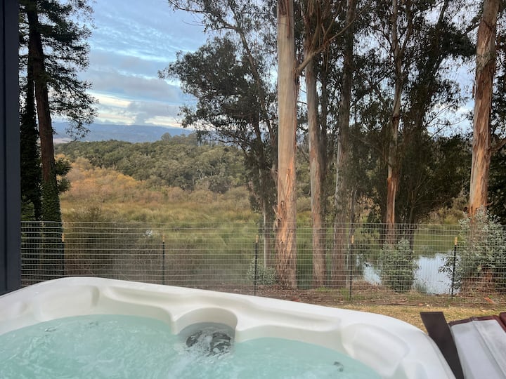 Hidden Lake House With Hot Tub & Views! - Watsonville, CA