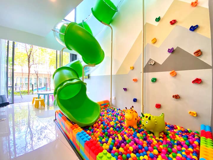 S3 Doorstep Pool Duplex With Private Playground - Kuala Lumpur