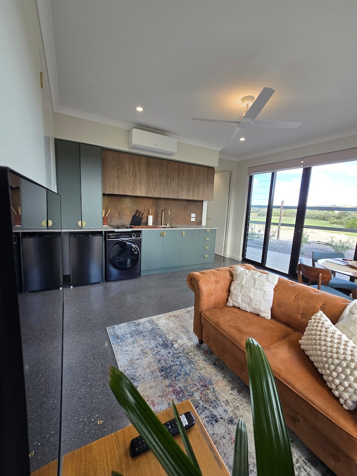 Esperance Luxury 1b Private Apartment - Western Australia