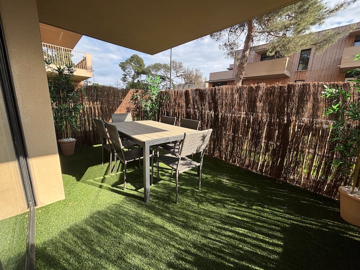 Cocon 2 Chambres, Clim, Terrasse, Parking - Agde