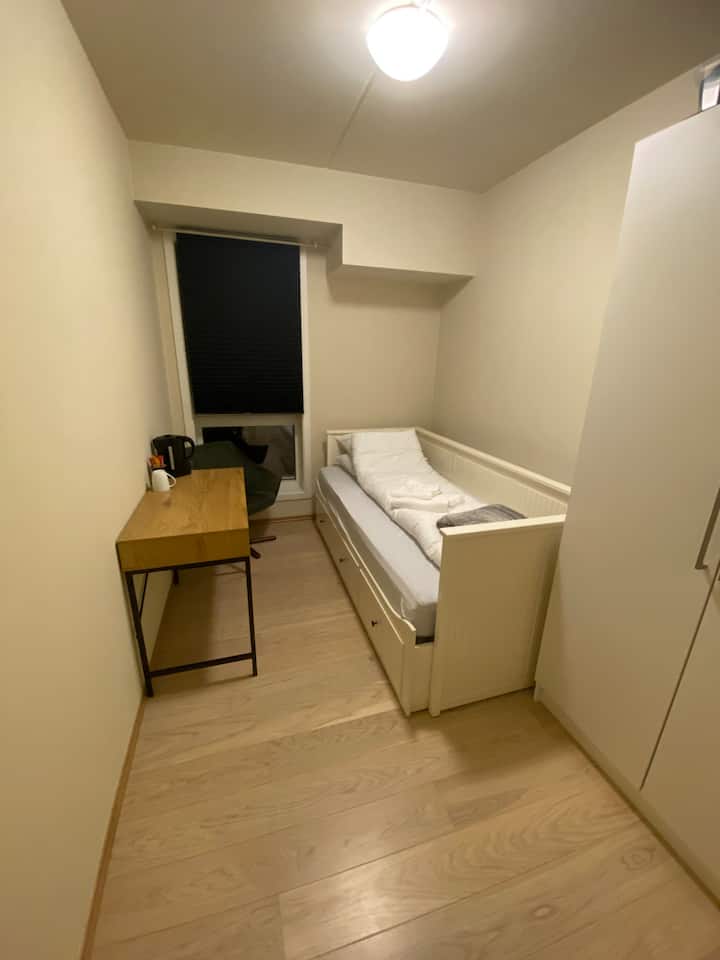 Eget Rom I Leilighet, Delt Bad - Tromsø