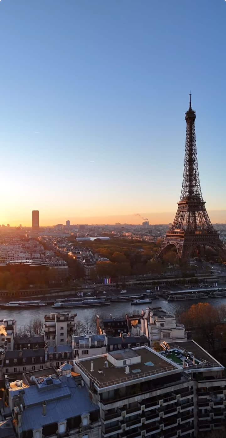 Gustave Eiffel Pool - Pariz