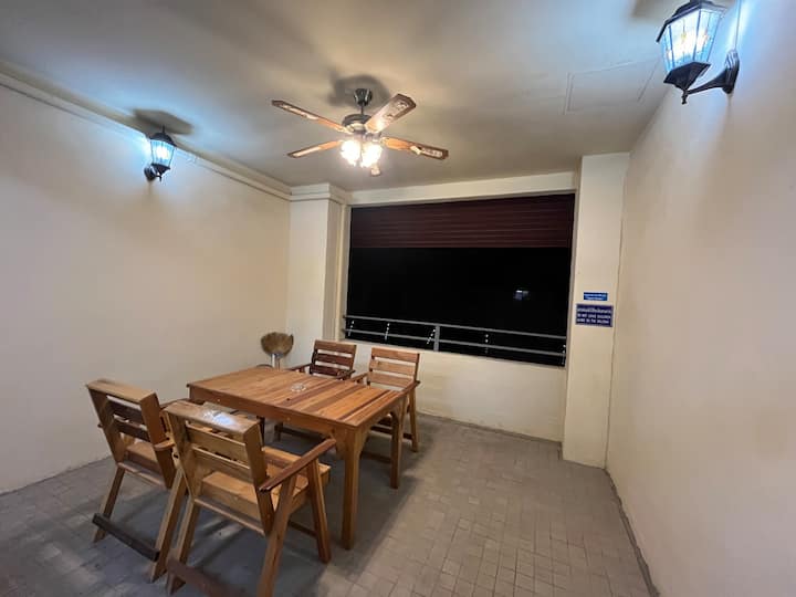 420 Friendly Secret Hidden Spot Jomtien Yellow - Jomtien