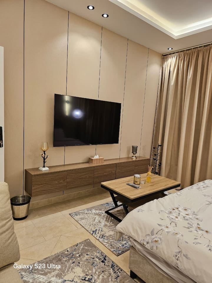 استديو انيق بدخول ذاتي - Riyadh