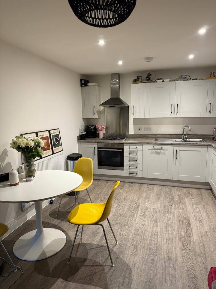 Cozy Bright Apartment For Two. - Wantage