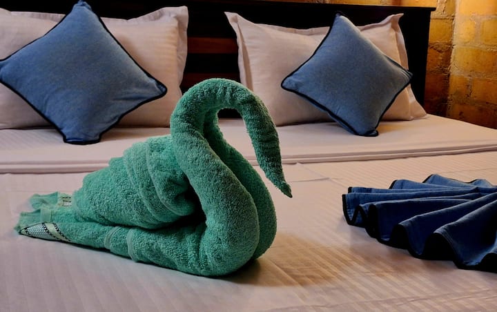 Cozy Riverside Bungalow - Mirissa