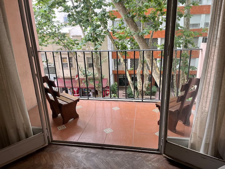 Apto En Pocitos 1 Dorm. A 15 Mint Del Estadio - Montevideo