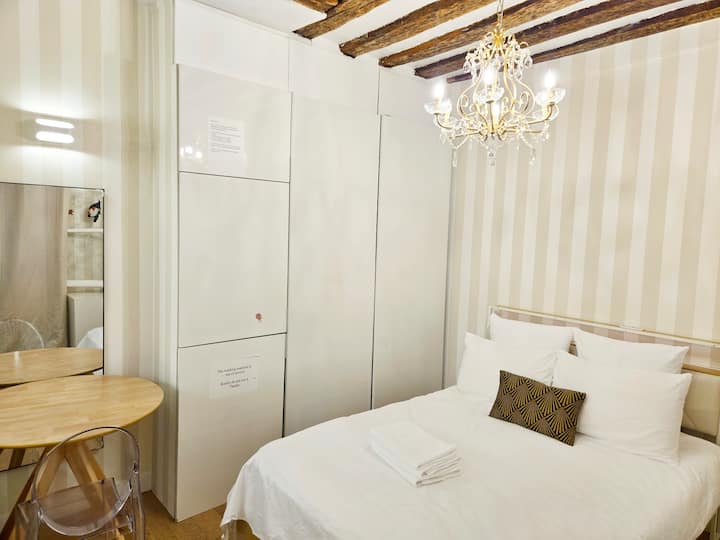 1) Studio In Center St Germain Des Près - Paris