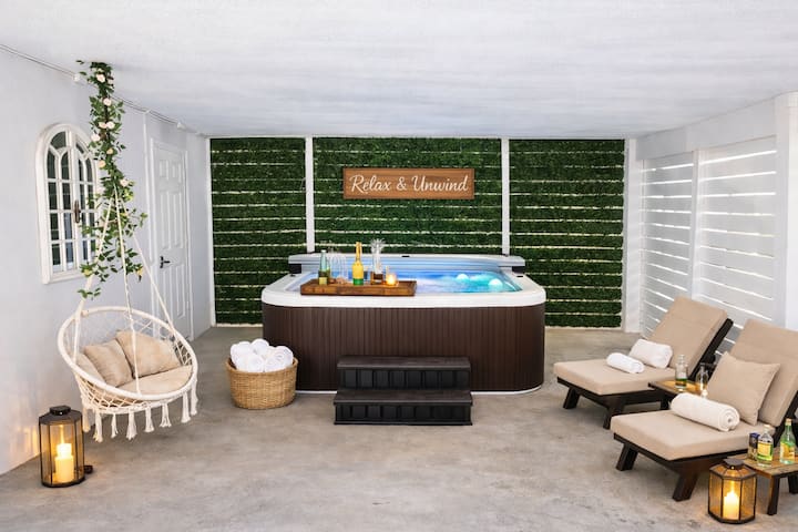 5 Min Walk To Beach | Indian Rocks | Sleeps 6 - Indian Rocks Beach, FL