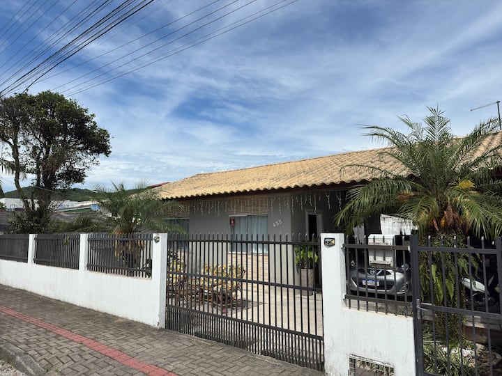 Casa Bem-estar/bombinhas - Pôrto Belo