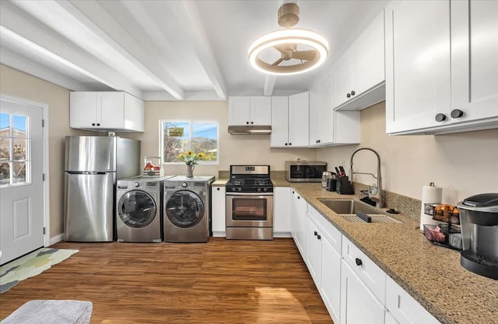 Blue Guest House - 2bd 2bth - Garden Grove, CA