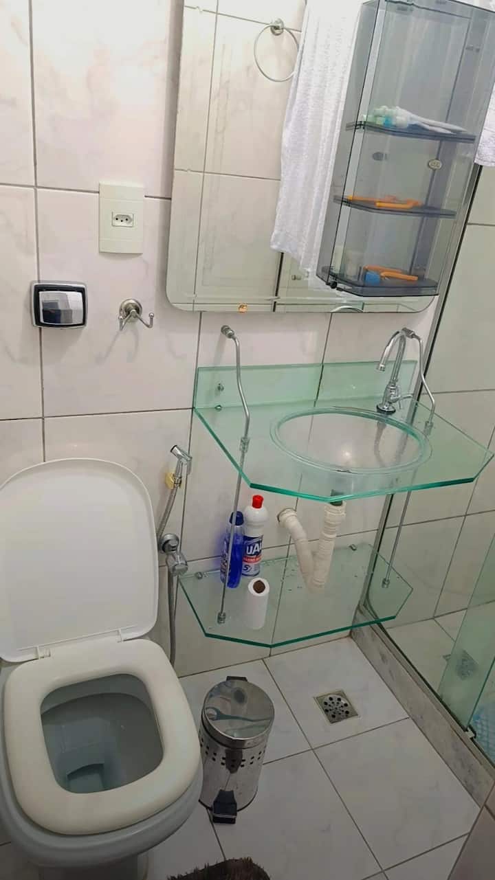 Ap Em Copacabana-rj. Posto 2 - Copacabana