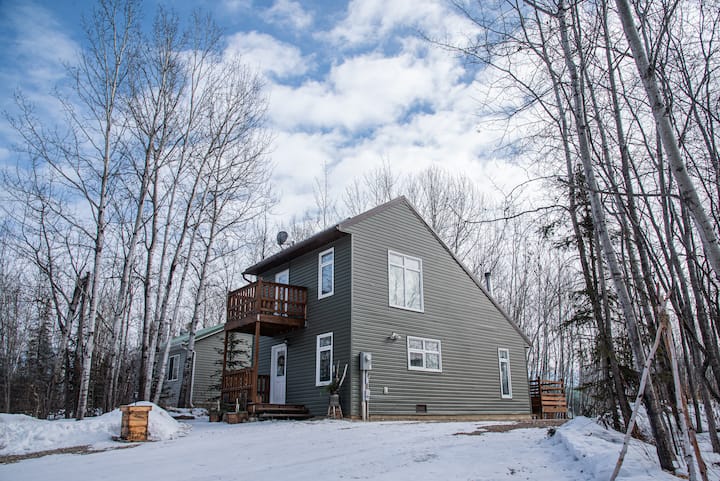 Treeline Cottage At Cowan Lake.  Pet Friendly - Saskatchewan