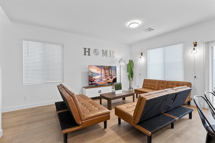 Holiday Specials ｜Luxury Retreat: 5br Home - Las Vegas, NV