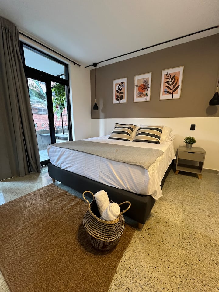 Laureles Apt2 A/c, En El Barrio Más Cool Del Mundo - Medellin, Antioquia, Colombia