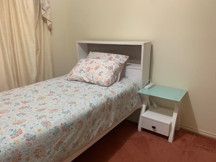 Comfy Room For Solo Traveler - Shepparton
