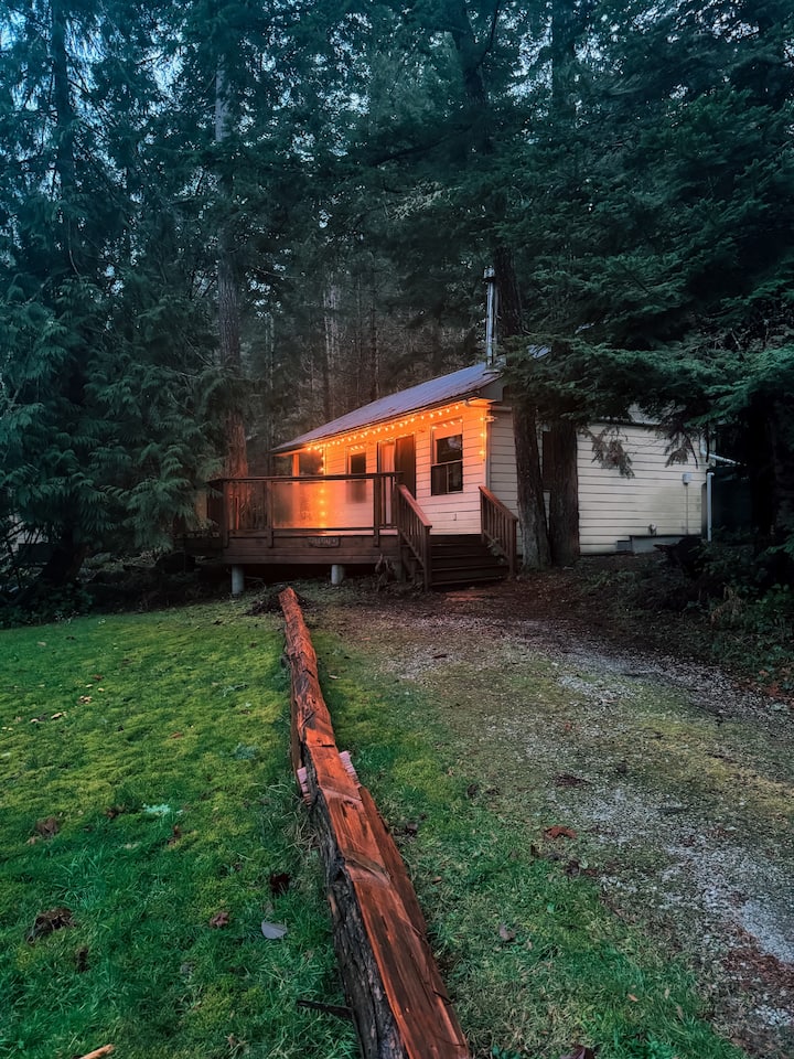 Salty Shack Retreat - Salt Spring Island