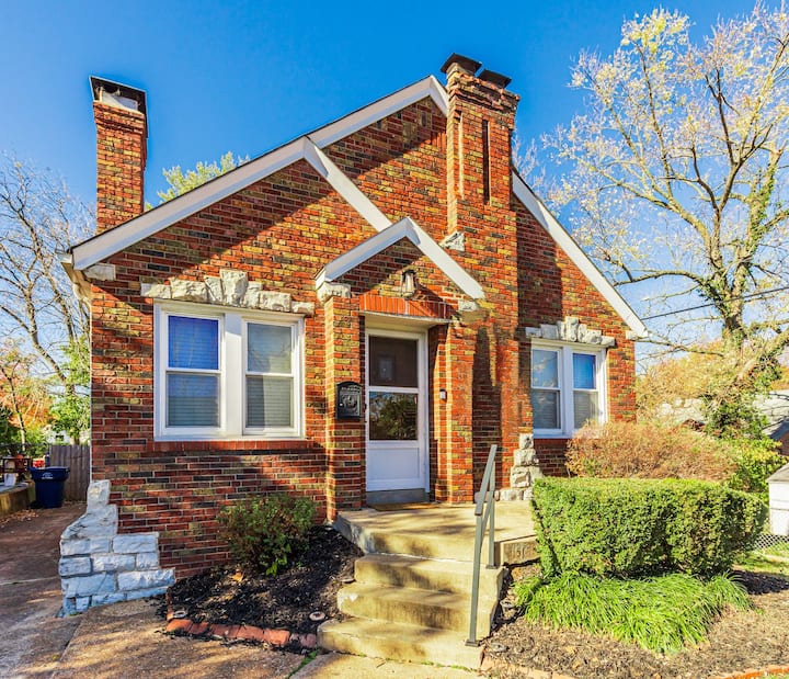 Quiet Dogtown Bungalow - Saint-Louis, MO