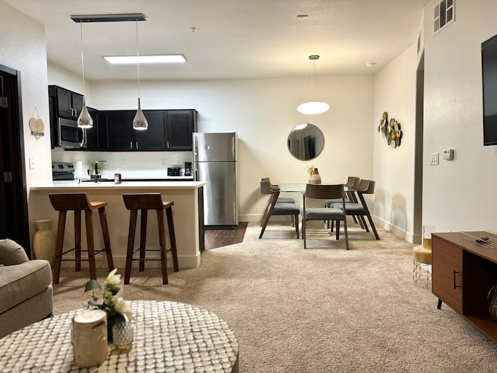 Central Comfy Stylish Apartment - Las Vegas, NV