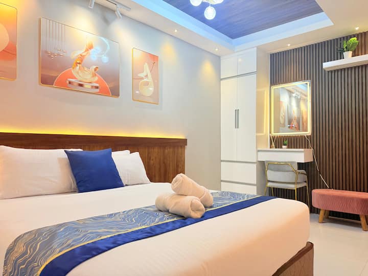 Aesthetic Studio W/ Netflix/wifi/hot&cold Shower - 